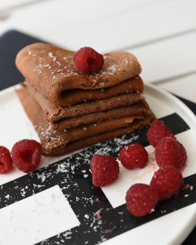 Chestnut pancakes with raspberry mousse. For small and big foodies ...